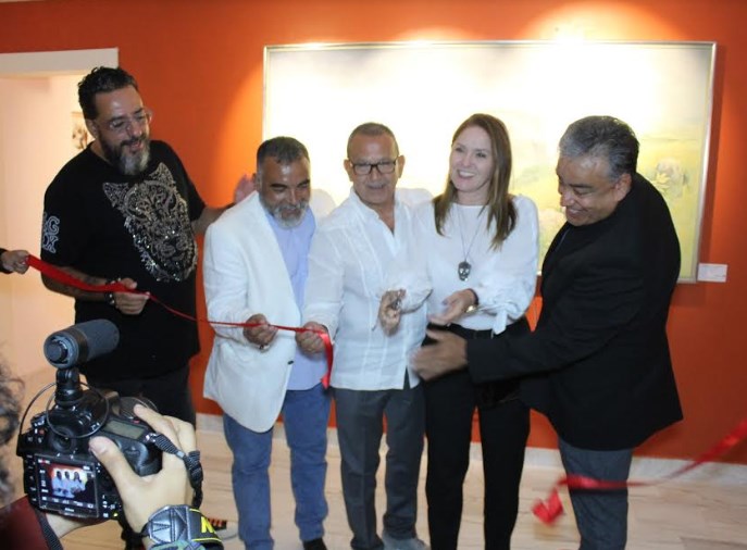 A los que vimos: Galería Contraste4 y Reconocimiento al empresario ...